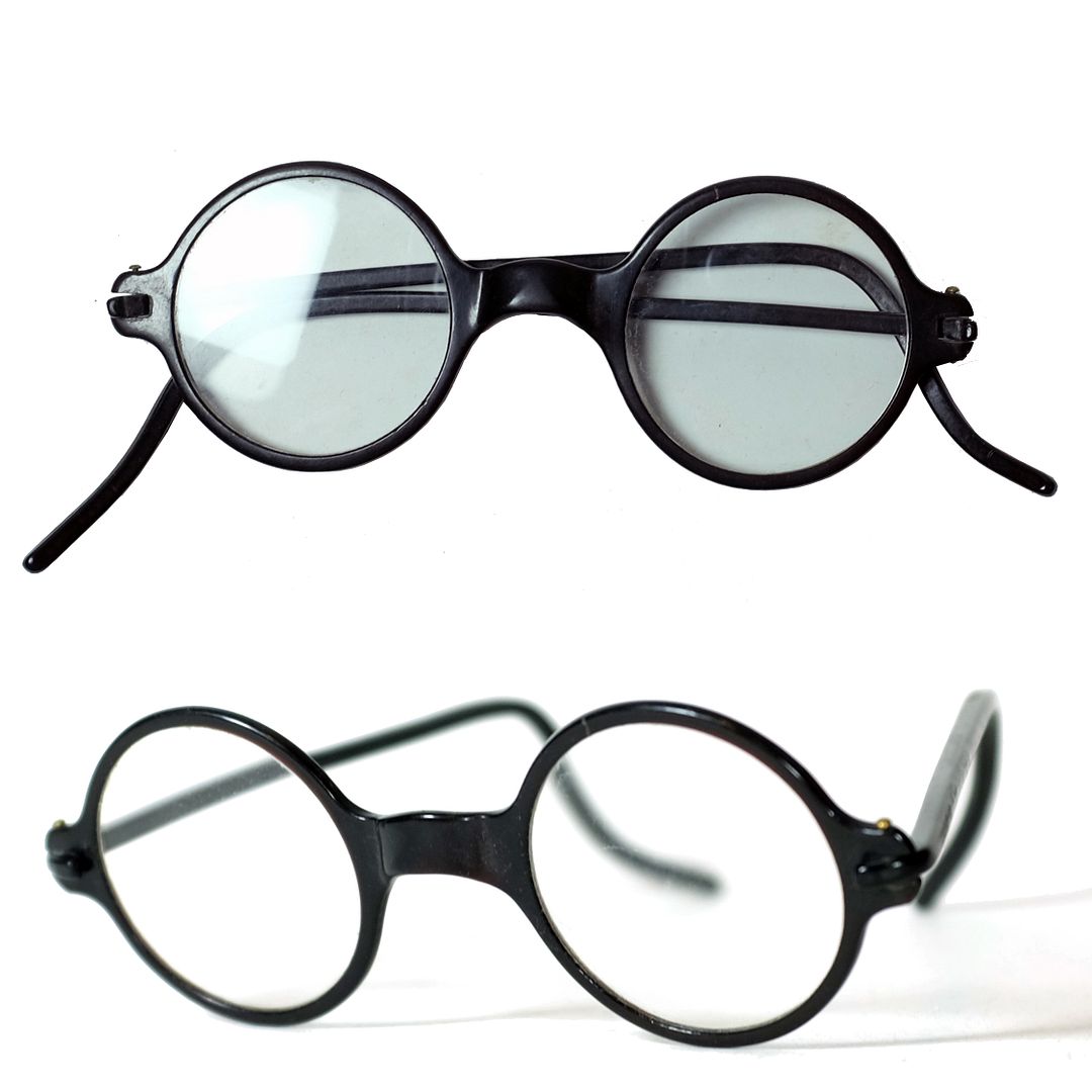 Round lens eyeglasses | Vintage-Haberdashers Blog