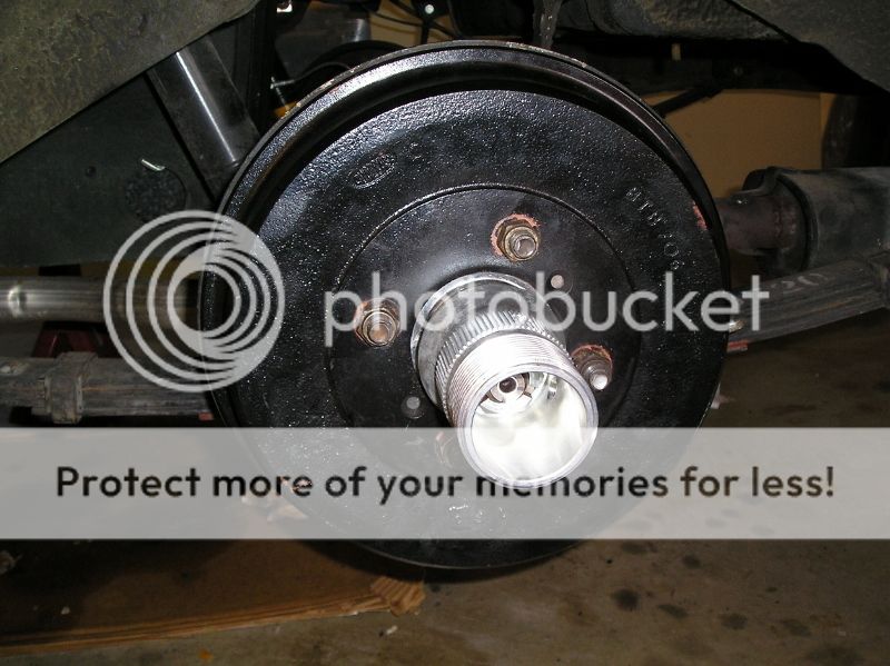 Replacing the rear wheel hubs : MGB & GT Forum : The MG Experience
