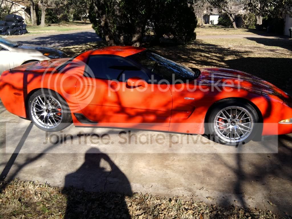 Anyone have pics of their C5 with Z06 Spider Wheels or ZR1 Wheels ...